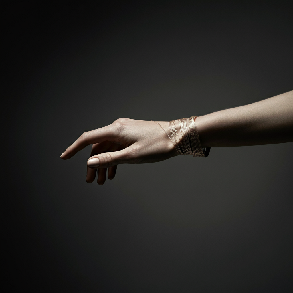Hand Model Photography - A Complete Guide to Professional Hand Modeling ...